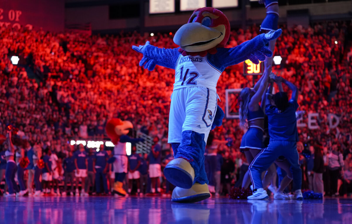 Photo Gallery: Jayhawks lose slugfest to the Huskies, 61-56 - KU Sports